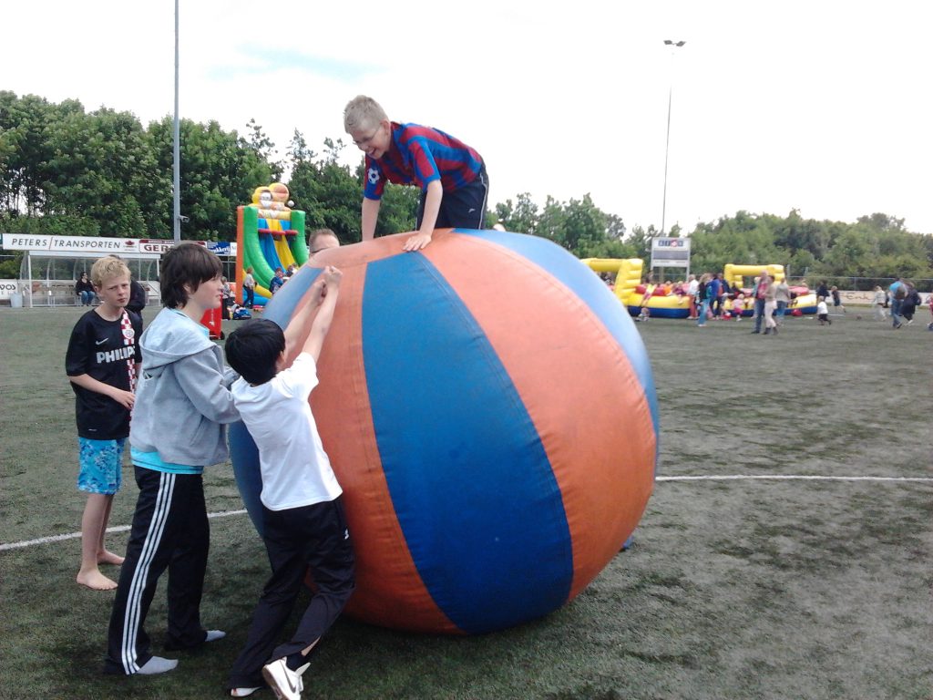 Rolbal 2m. – Feestcentrale.nl